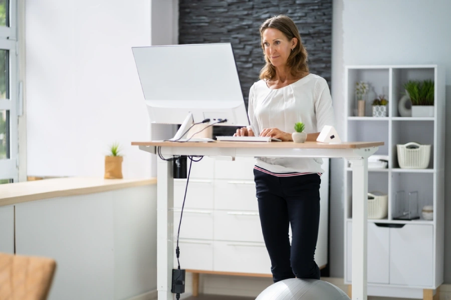 Setting up an Ergonomic Standing Workstation | ErgoScience